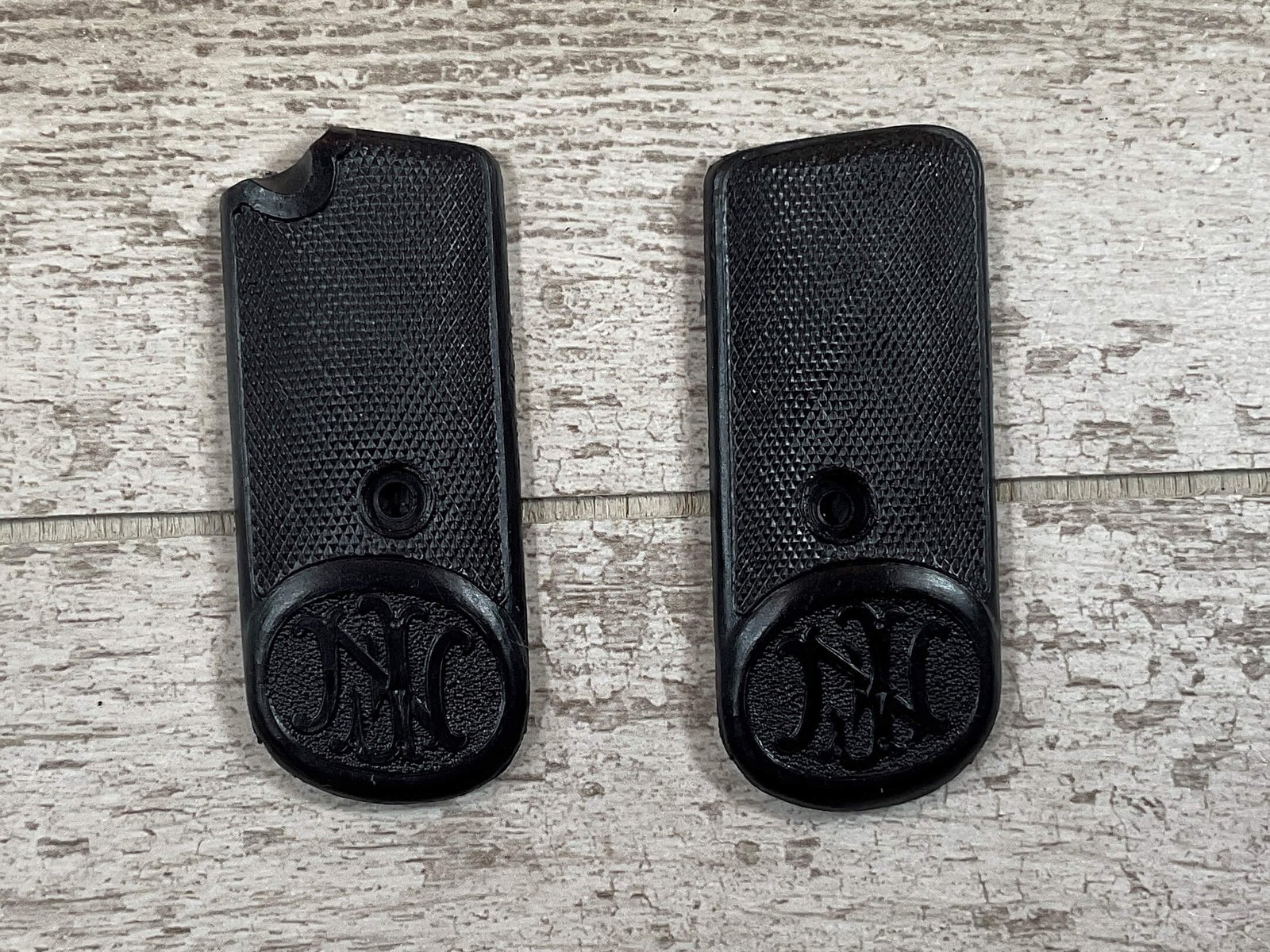 FN BROWNING MODEL 1900 GRIPS #775 - Checkpoint Charlie's