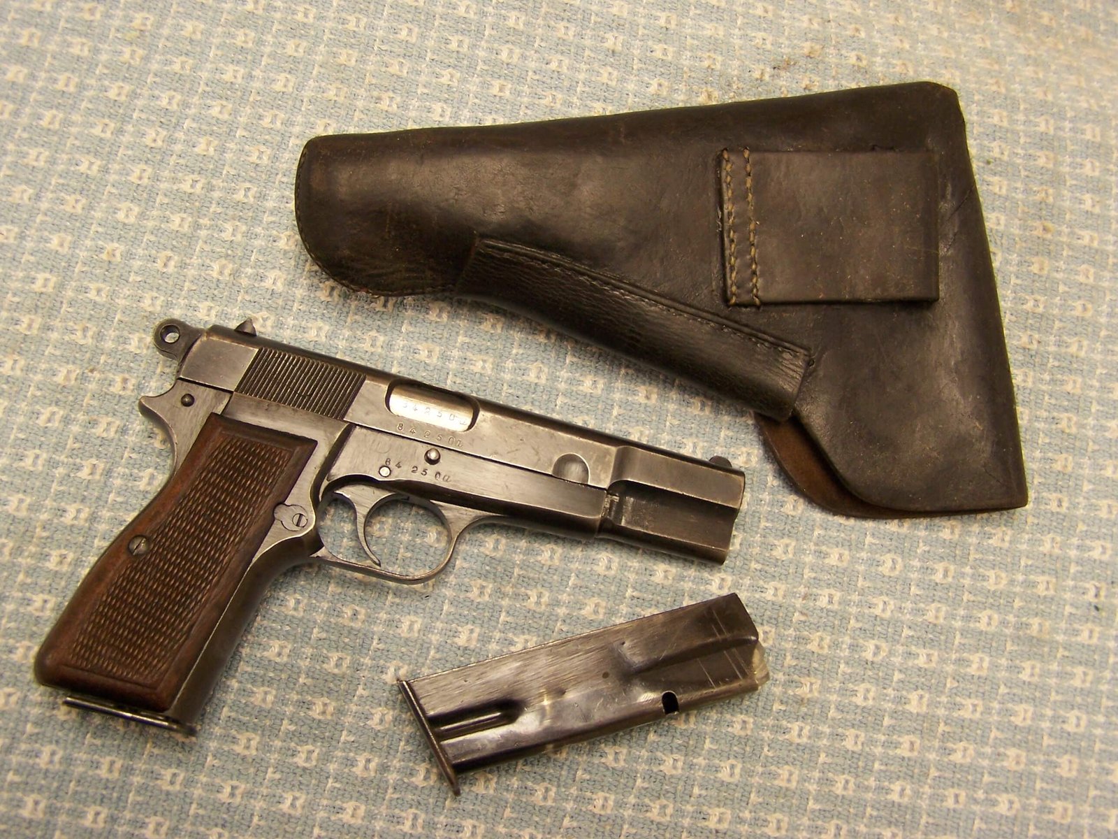 WWII FN BROWNING P35 HI-POWER WITH 2 MAGS & HOLSTER - Checkpoint Charlie's