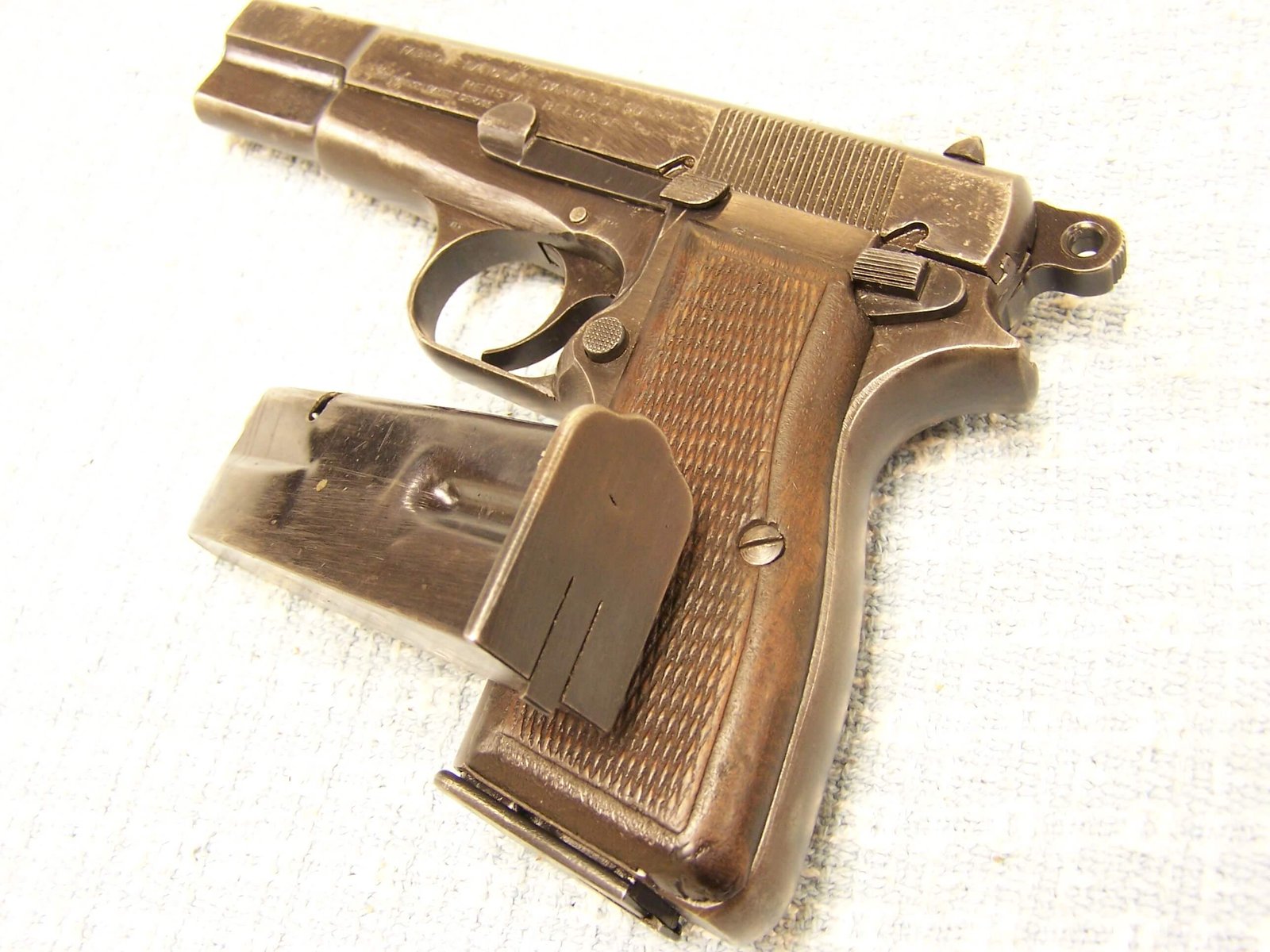 WWII FN BROWNING P35 HI-POWER WITH 2 MAGS & HOLSTER - Checkpoint Charlie's