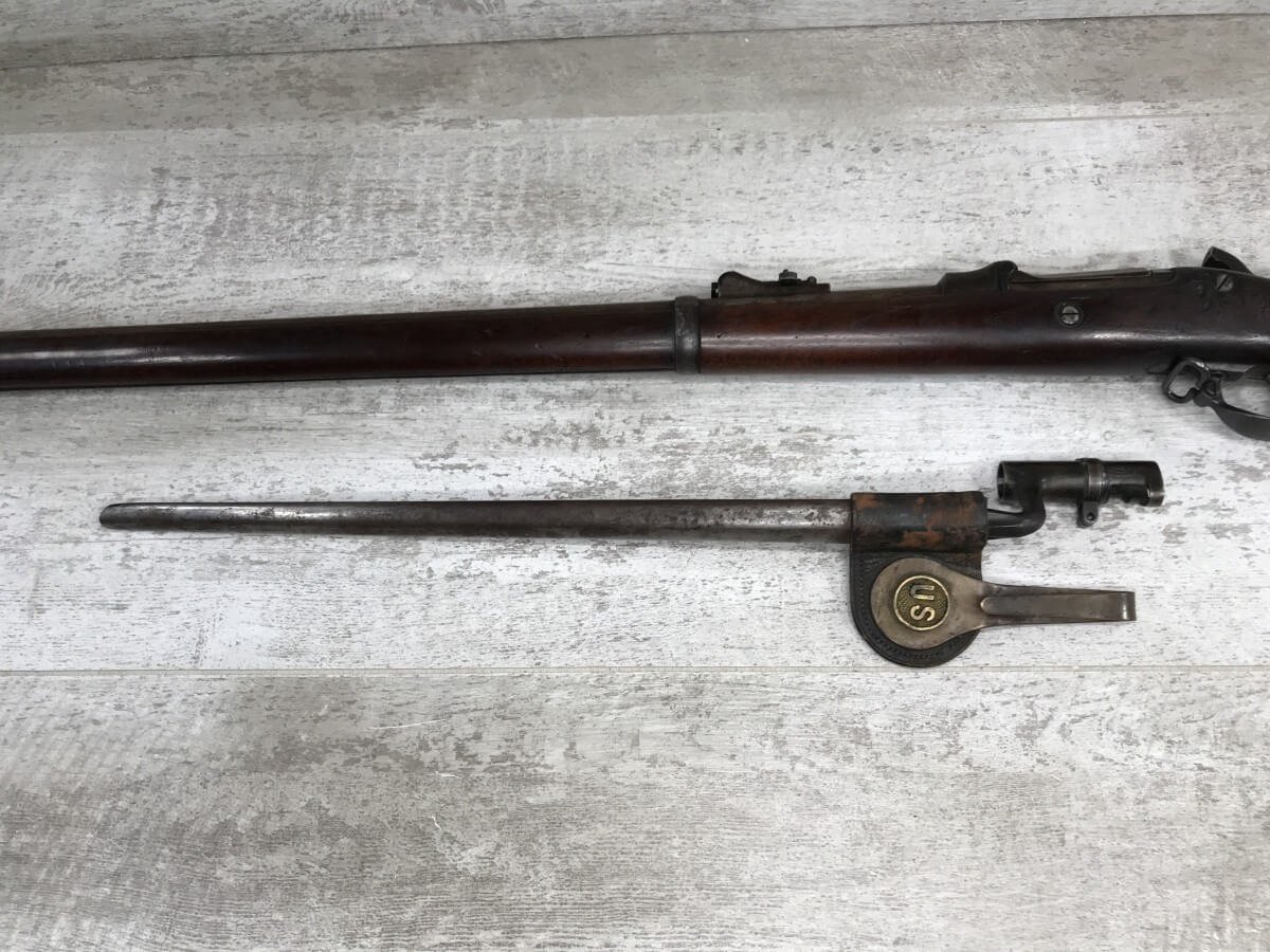 SPRINGFIELD 1873 TRAPDOOR .45-70 RIFLE WITH BAYONET AND SCABBARD #464 ...