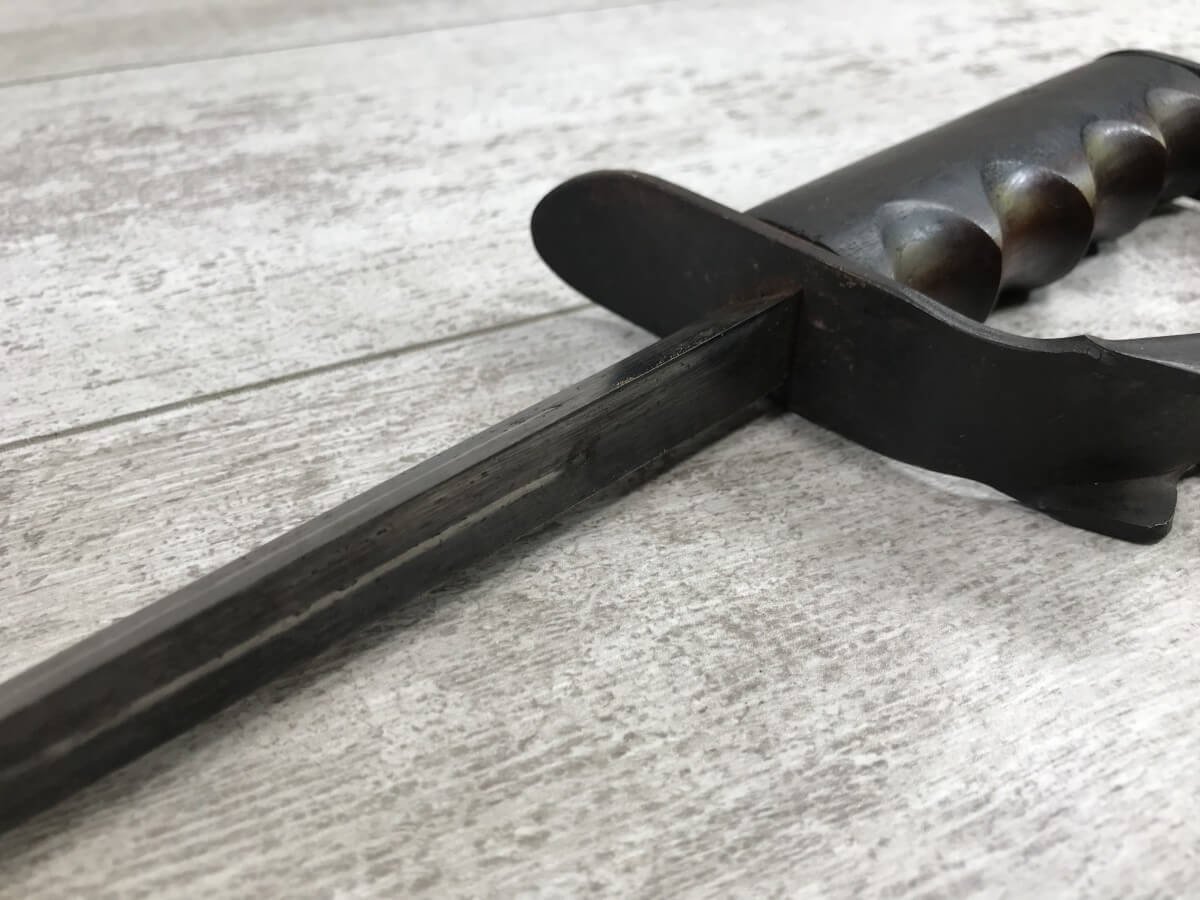 ORIGINAL U.S. WWI M1917 TRENCH KNIFE #830 - Checkpoint Charlie's