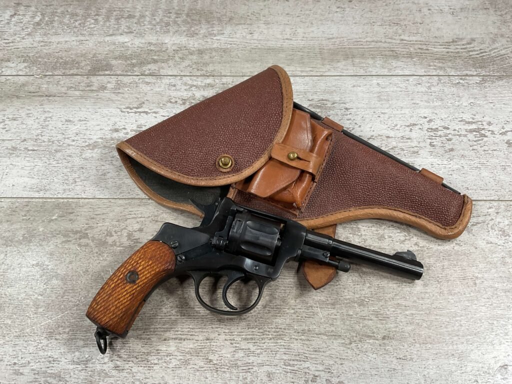 RUSSIAN NAGANT M1895 REVOLVER 1940 DATE TULA ARSENAL #3-07049-BA ...
