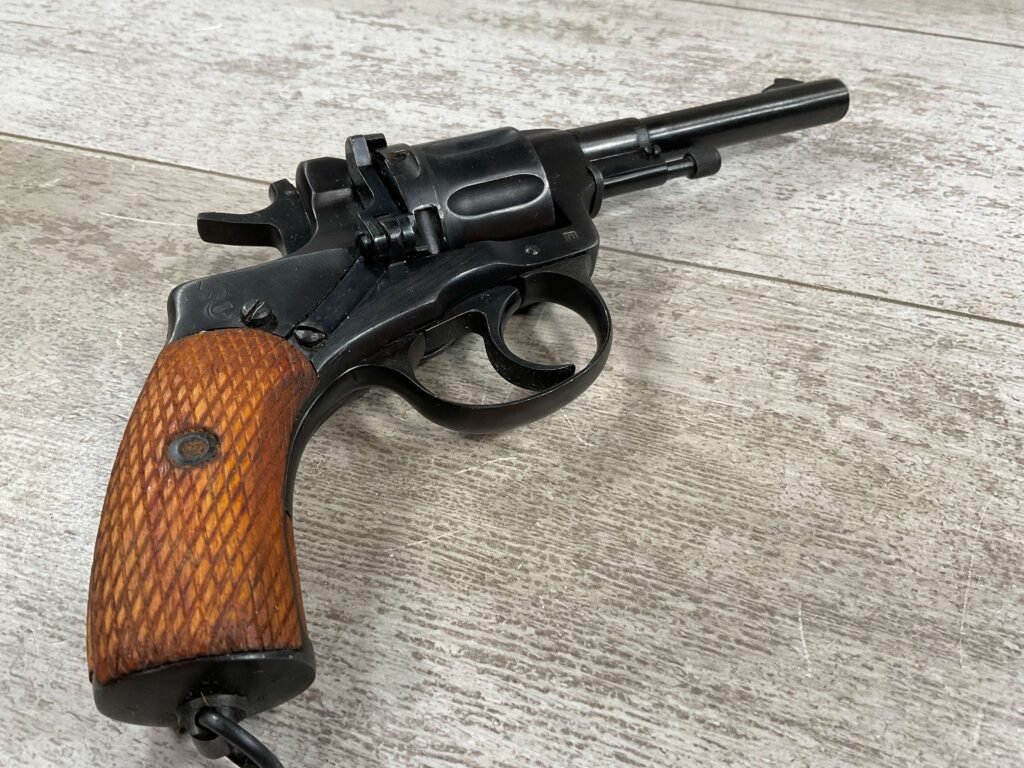 RUSSIAN NAGANT M1895 REVOLVER 1940 DATE TULA ARSENAL #3-07049-BA ...