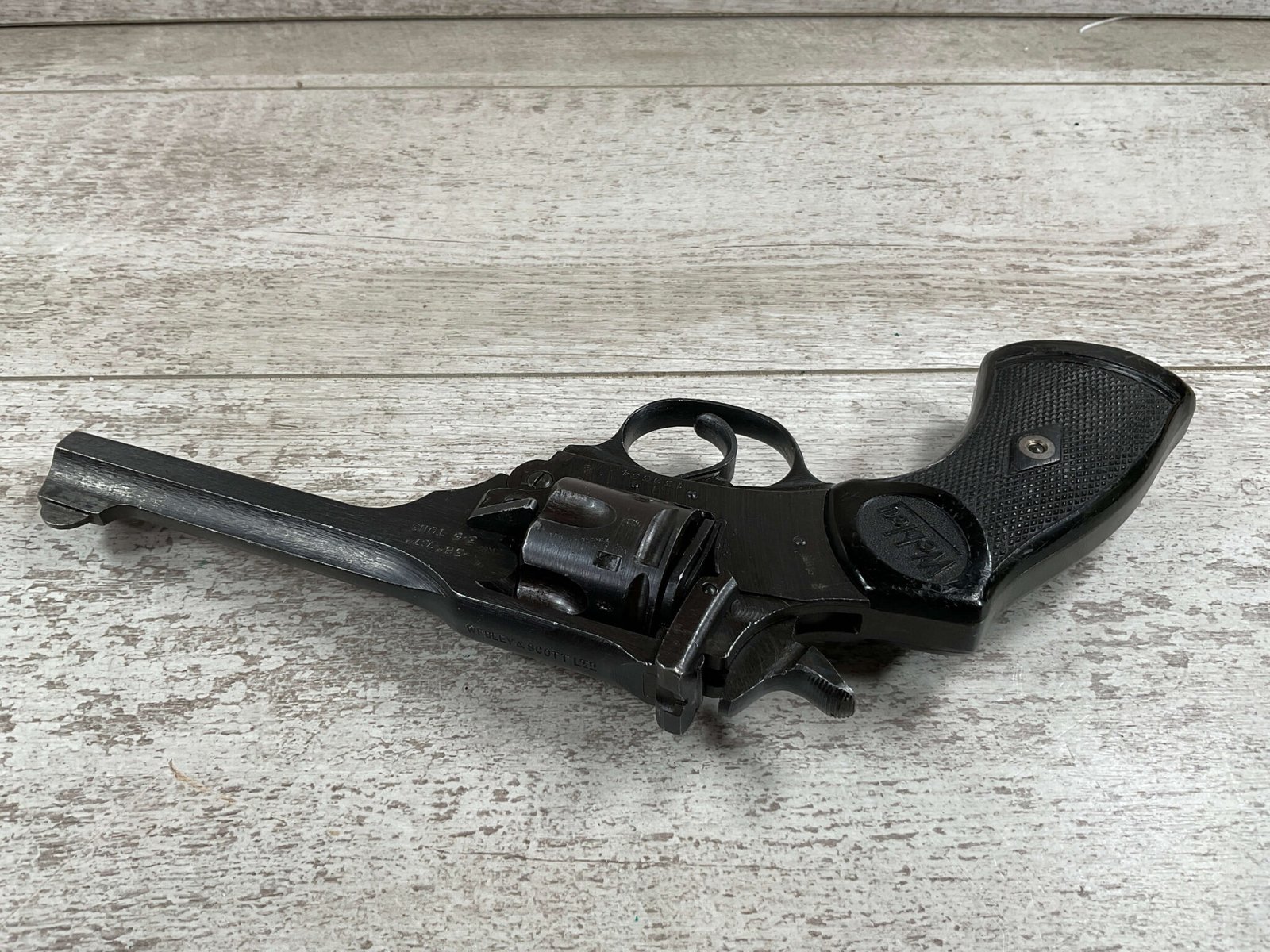 WEBLEY MKIV MARK IV .38-200 REVOLVER W/CANVAS HOLSTER, WAR FINISH #3 ...