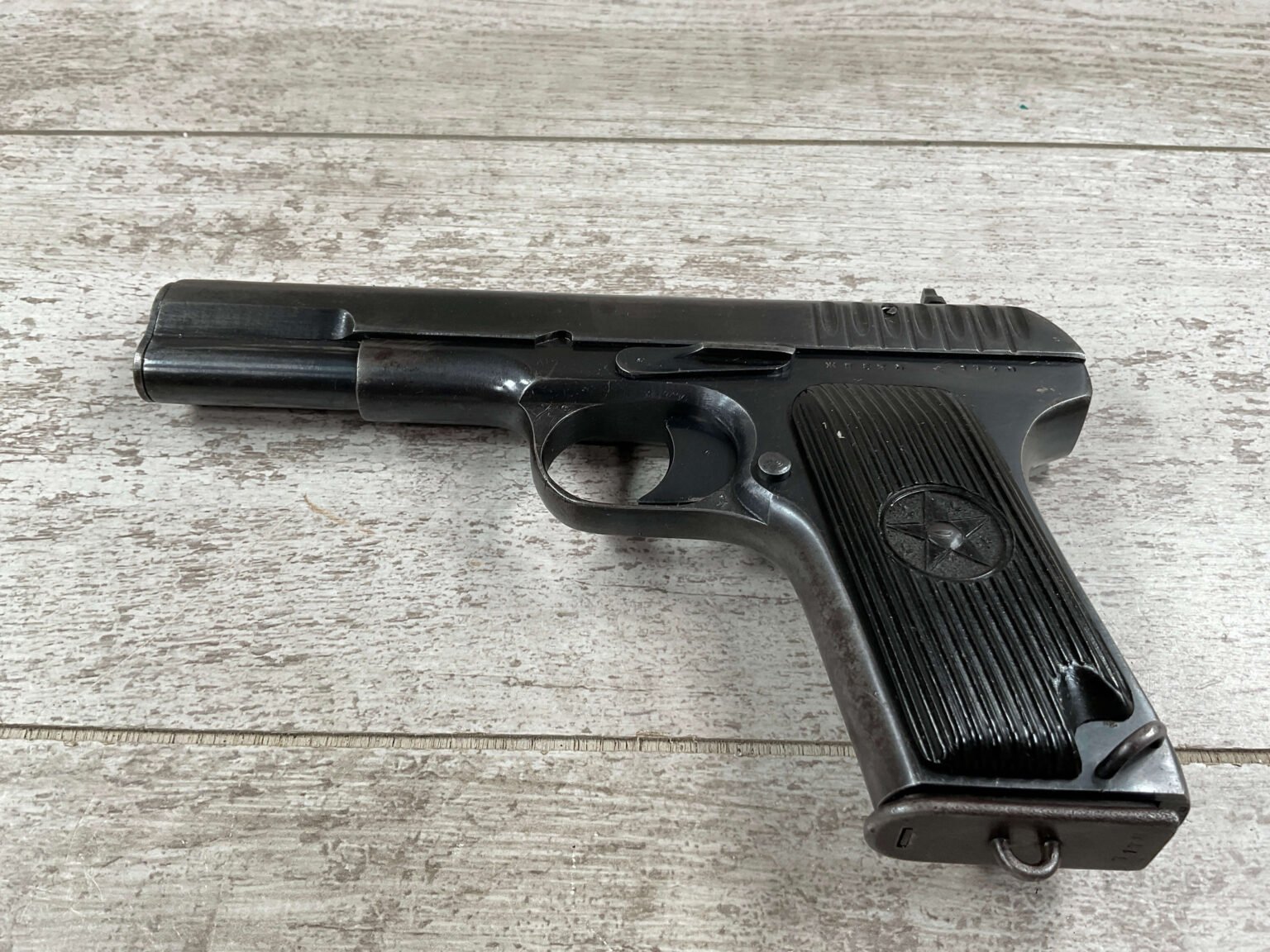 RUSSIAN TT 33 TOKAREV 7.62X25 PISTOL 1940 DATED W/LEATHER HOLSTER, RIG ...