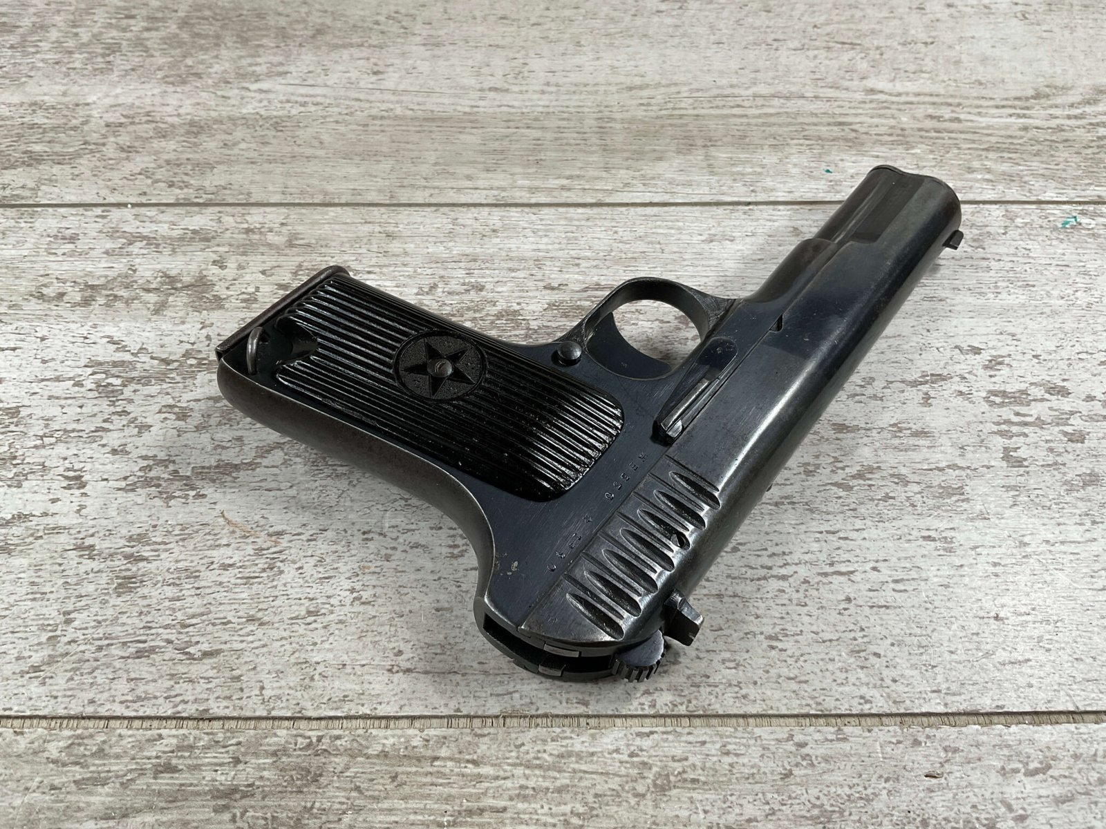 RUSSIAN TT 33 TOKAREV 7.62X25 PISTOL 1940 DATED W/LEATHER HOLSTER, RIG ...