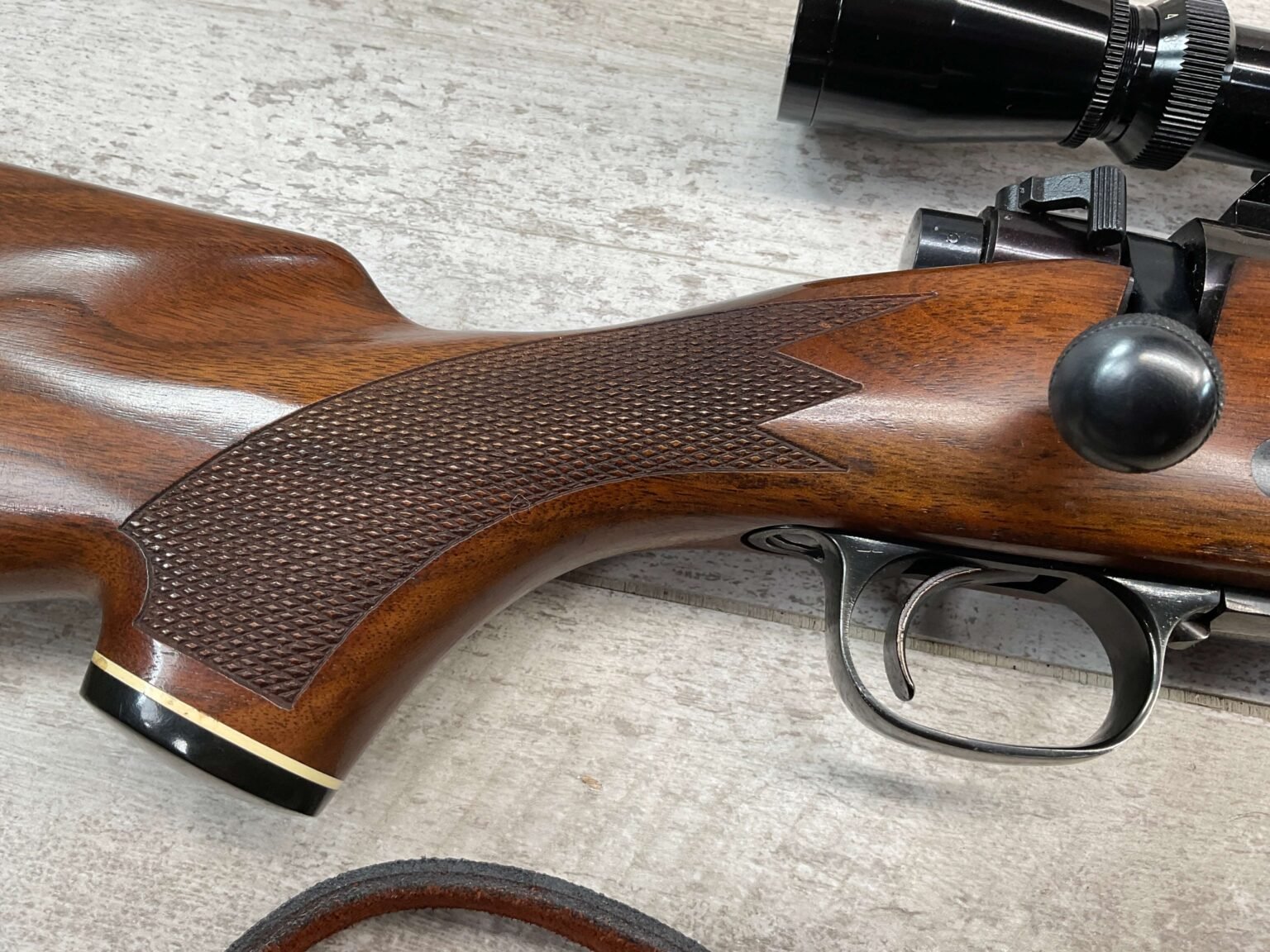 WINCHESTER MODEL 70 DELUXE .30-06 BOLT ACTION RIFLE W/LEUPOLD VARI-X ...