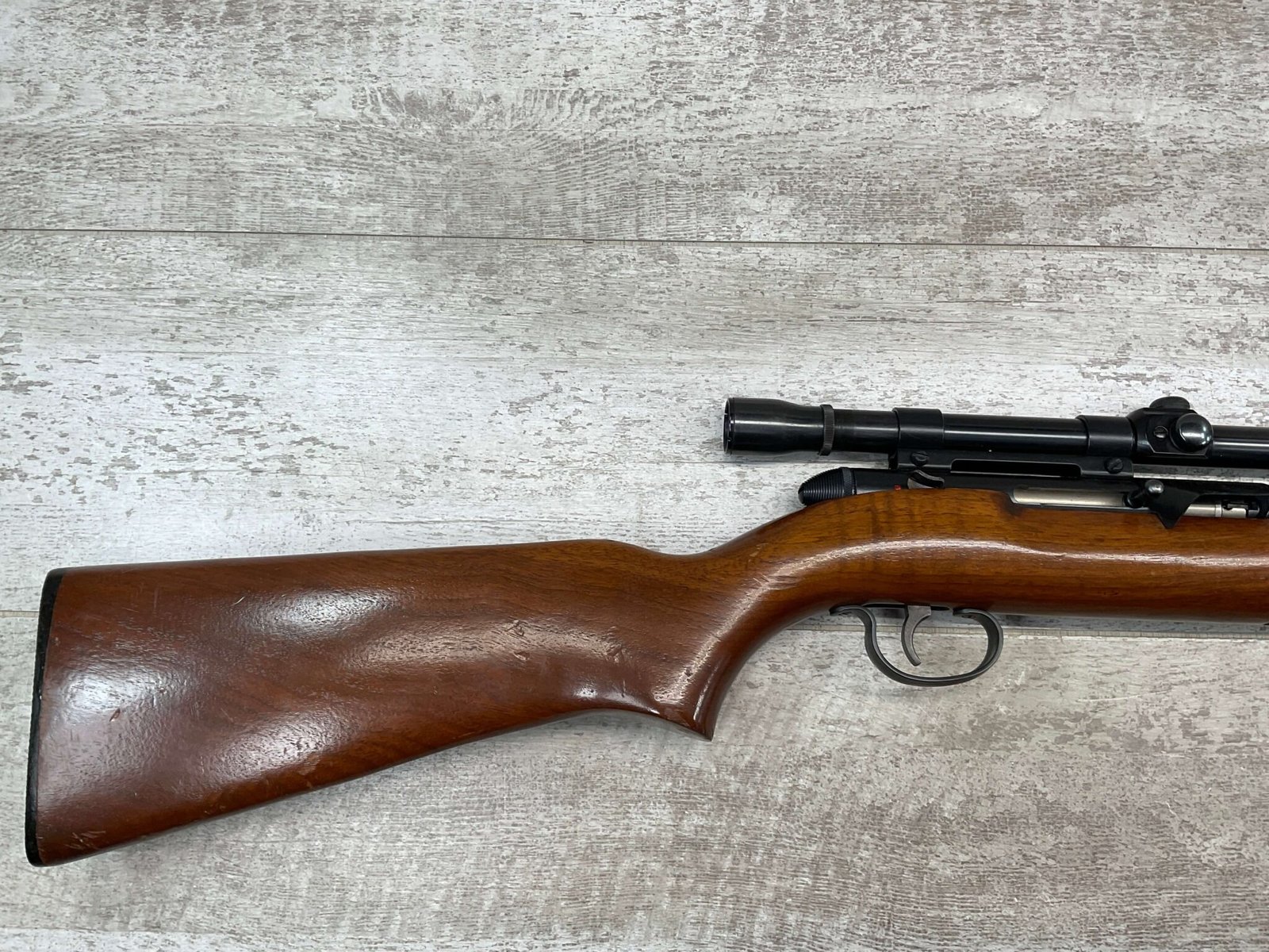 REMINGTON 550-1 .22RF SEMI AUTO RIFLE W/WEAVER J4 SCOPE - Checkpoint ...