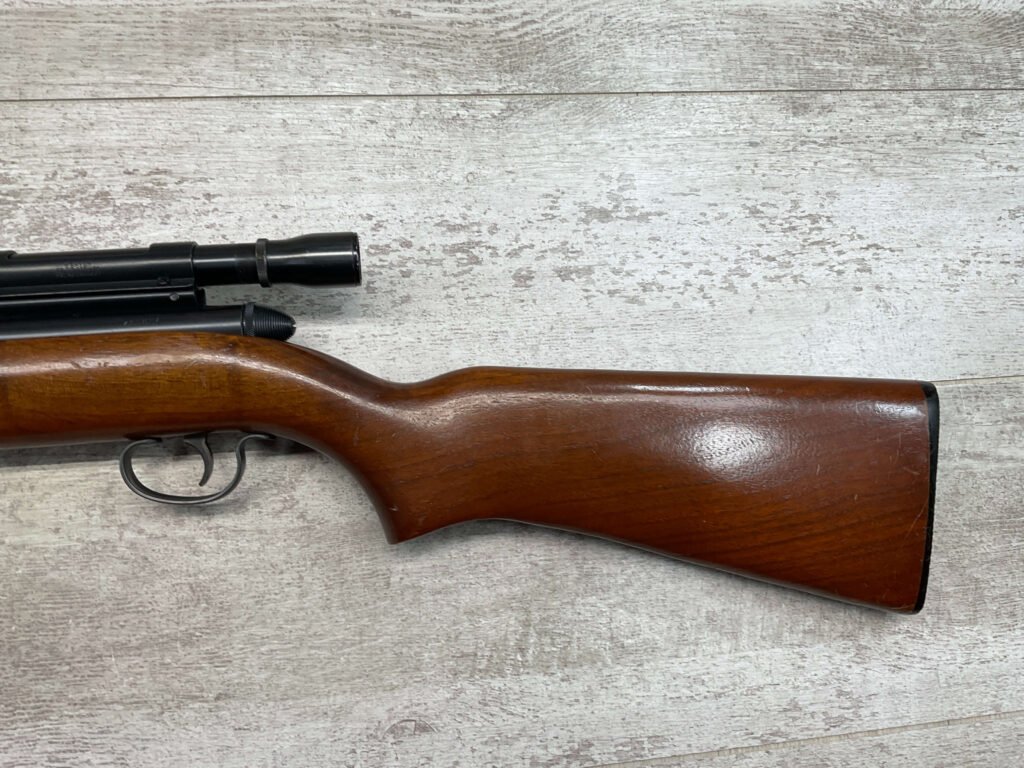 REMINGTON 550-1 .22RF SEMI AUTO RIFLE W/WEAVER J4 SCOPE - Checkpoint ...
