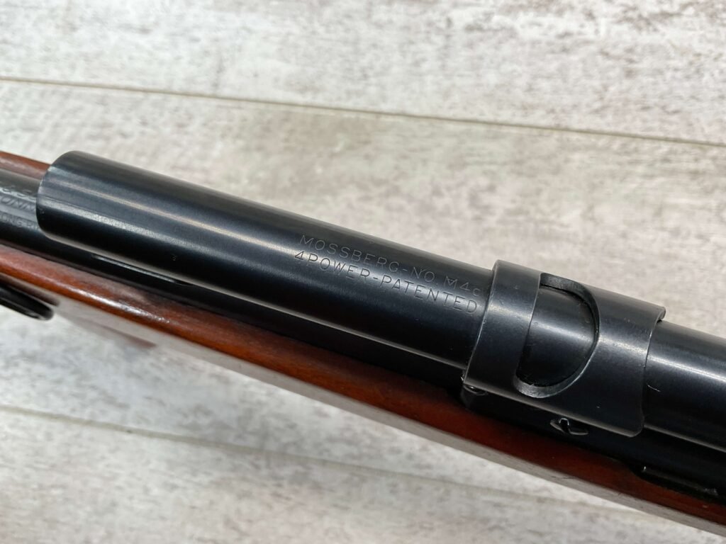 MOSSEBERG 152 SEMI AUTO .22LR RIFLE MOSSBERG 152 SEMI AUTO .22LR RIFLE ...