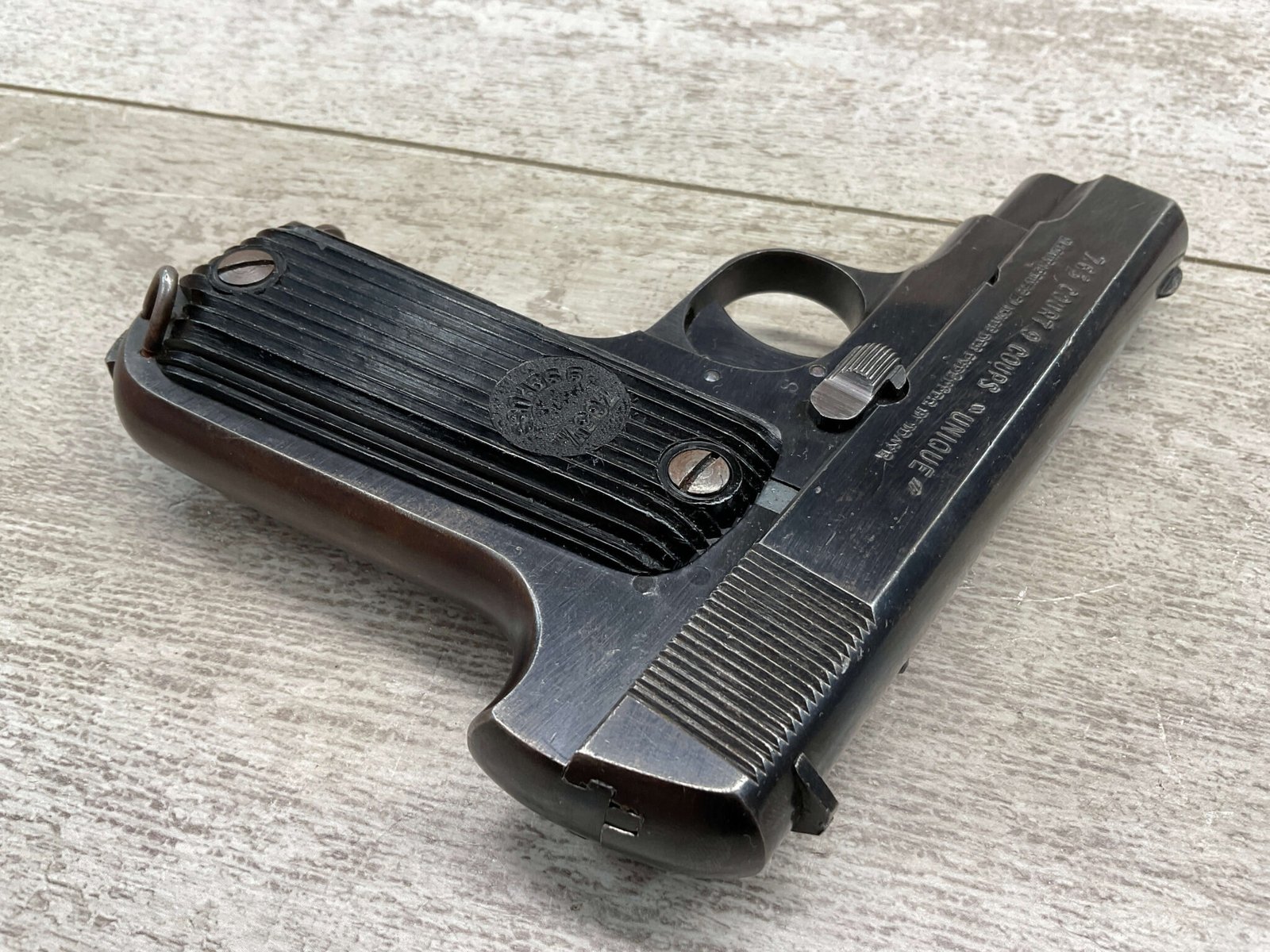 UNIQUE MODEL 17 7.65MM WaA251 MARKED SEMI AUTO PISTOL - Checkpoint ...