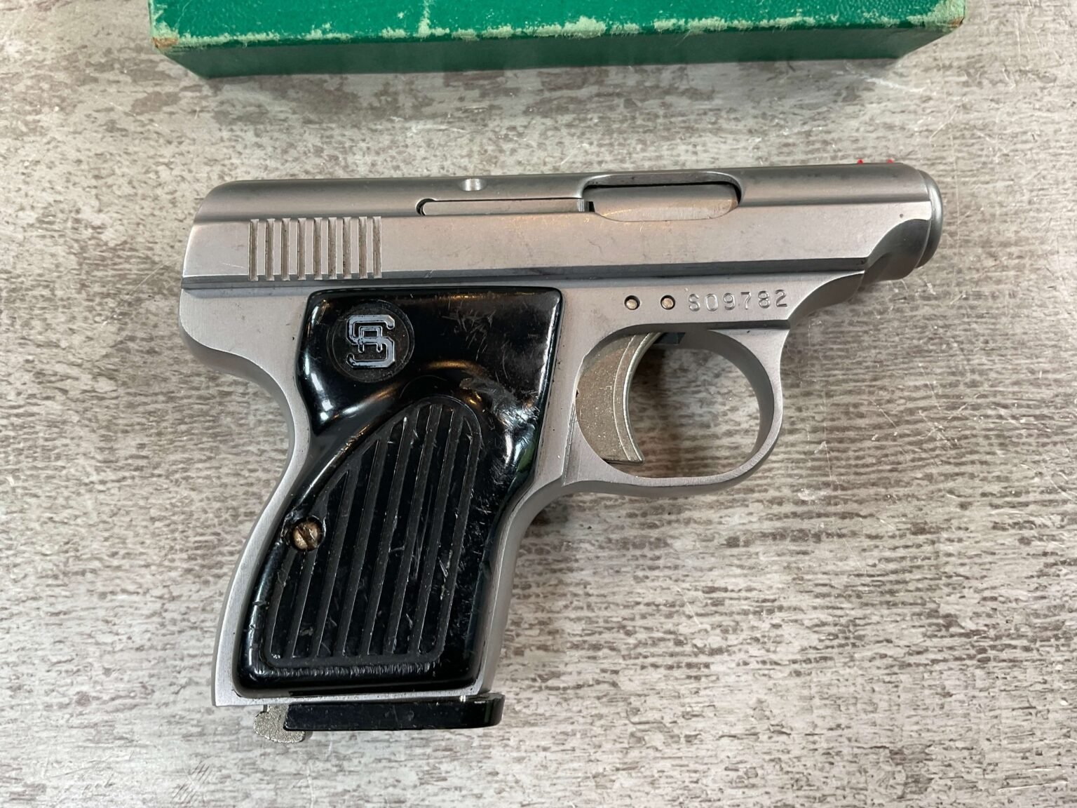 STERLING ARMS .25 AUTO MODEL 300 SEMI AUTO VEST/POCKET PISTOL IN ...