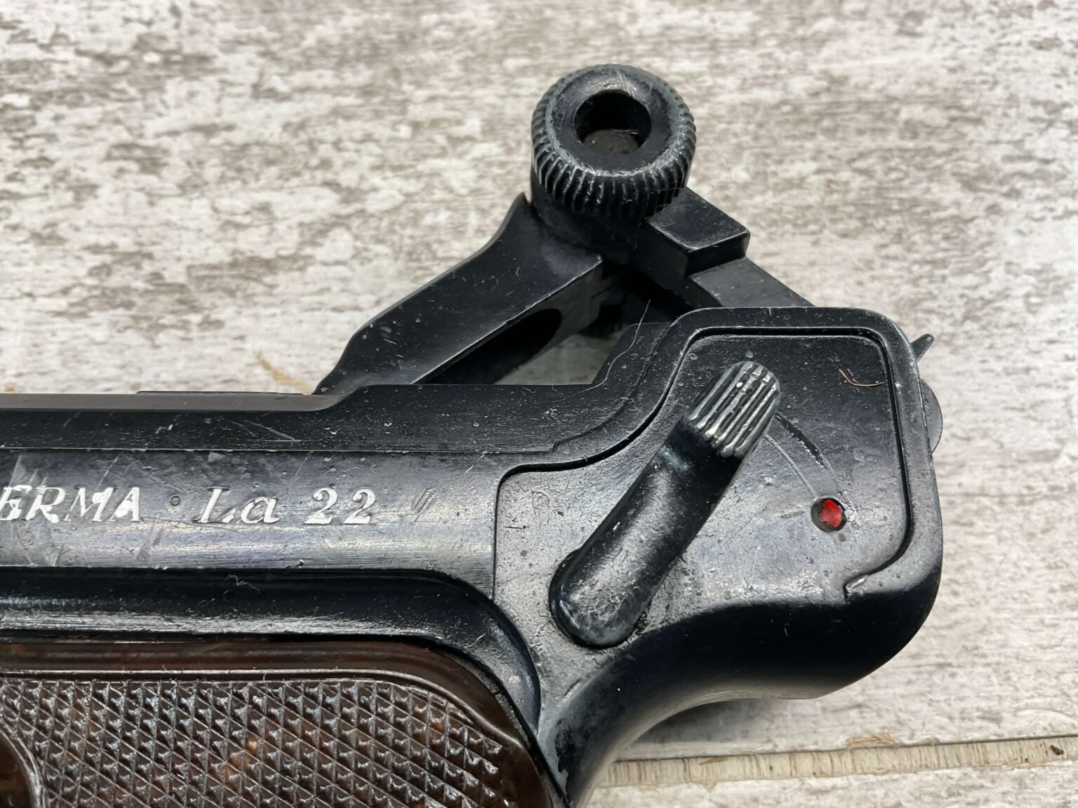ERMA LA 22 .22LR SEMI AUTO PISTOL - Checkpoint Charlie's