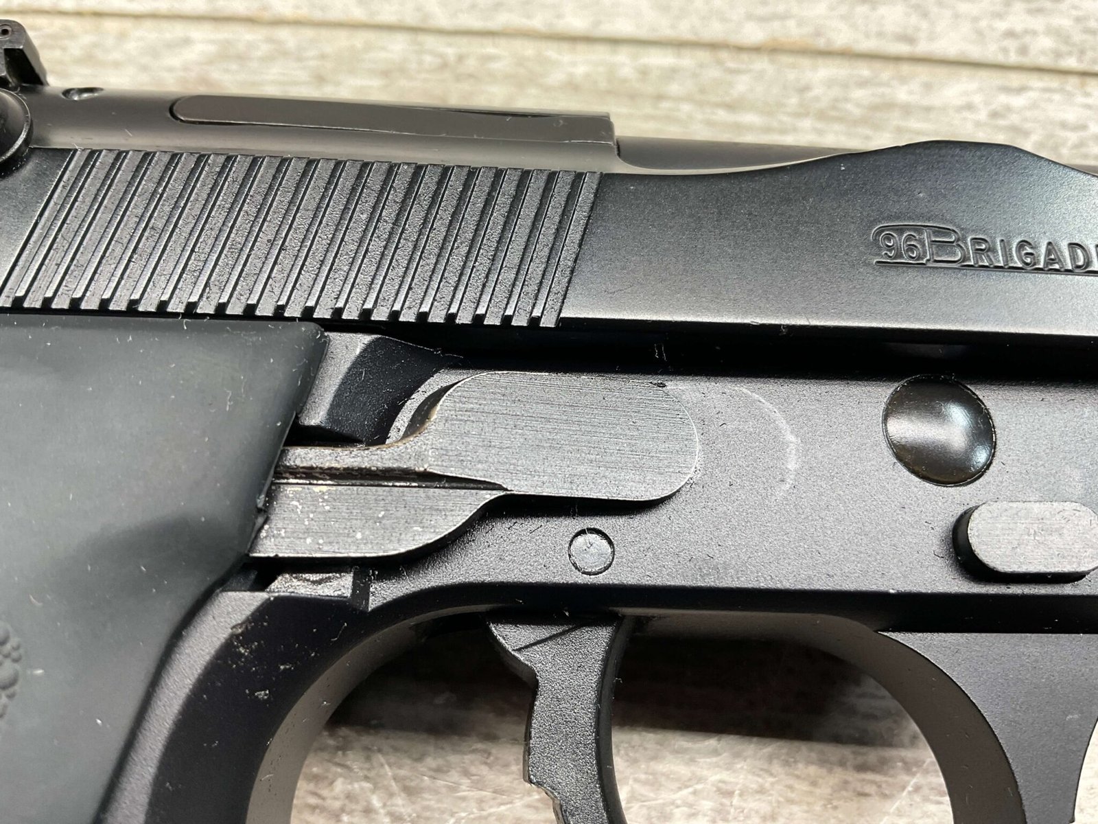 BERETTA 96 BRIGADIER .40 S&W SEMI AUTO PISTOL - Checkpoint Charlie's