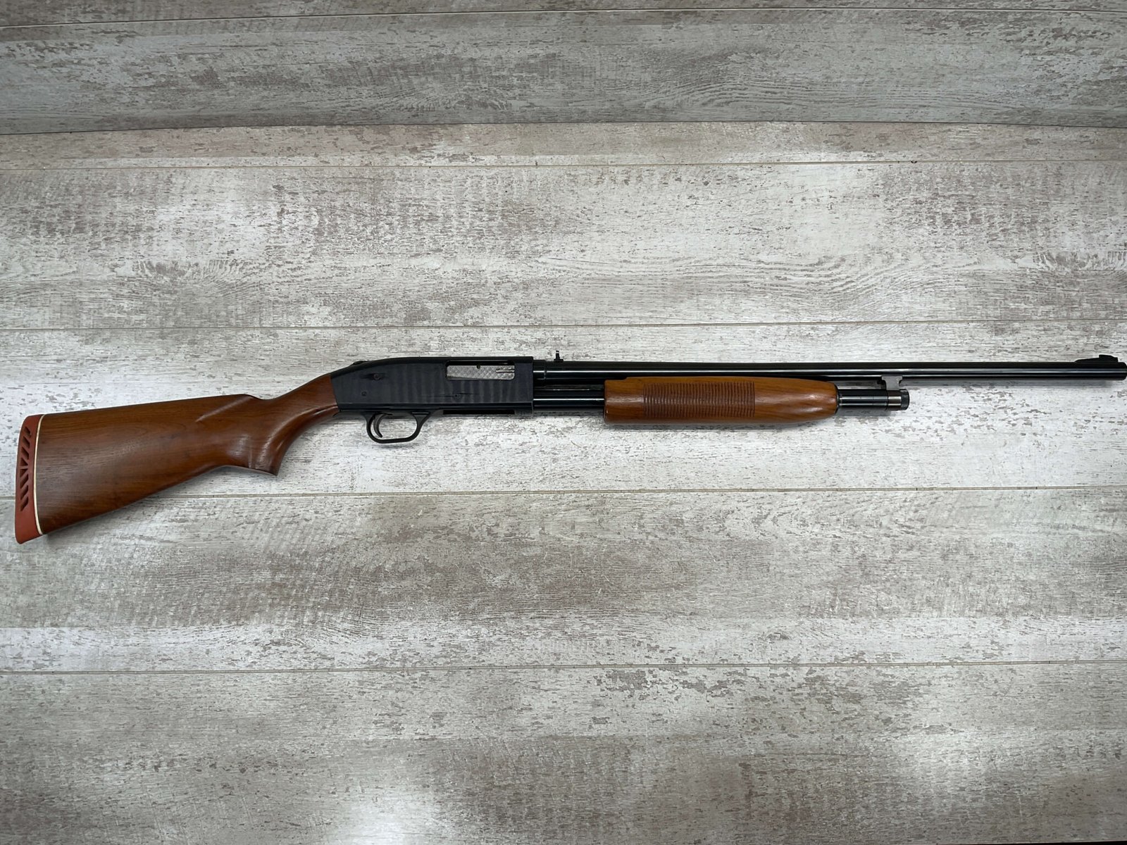 MOSSBERG 500C 20 GAUGE SLUGSTER PUMP ACTION SHOTGUN - Checkpoint Charlie's