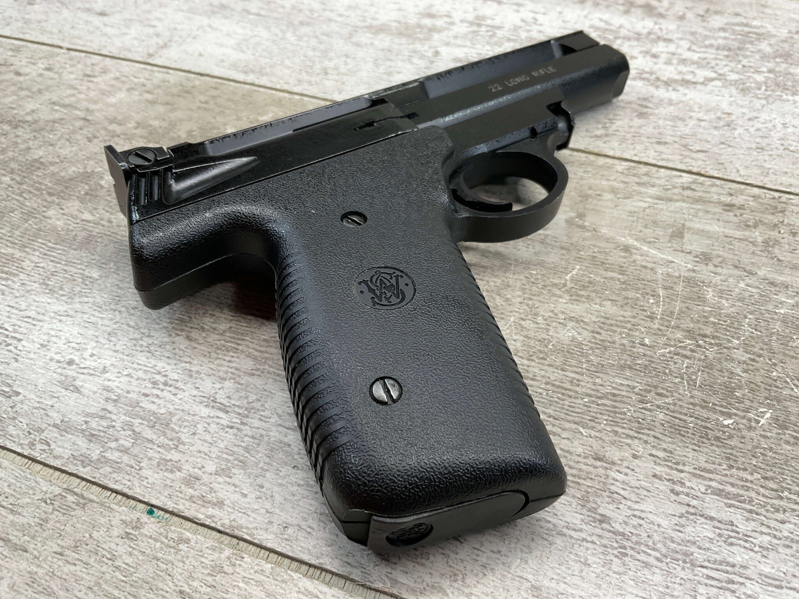 SMITH & WESSON S&W 22A-1 .22LR SEMI AUTO PISTOL - Checkpoint Charlie's