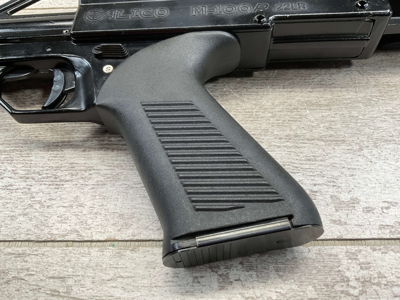 CALICO M-100P .22LR SEMI AUTO PISTOL - Checkpoint Charlie's