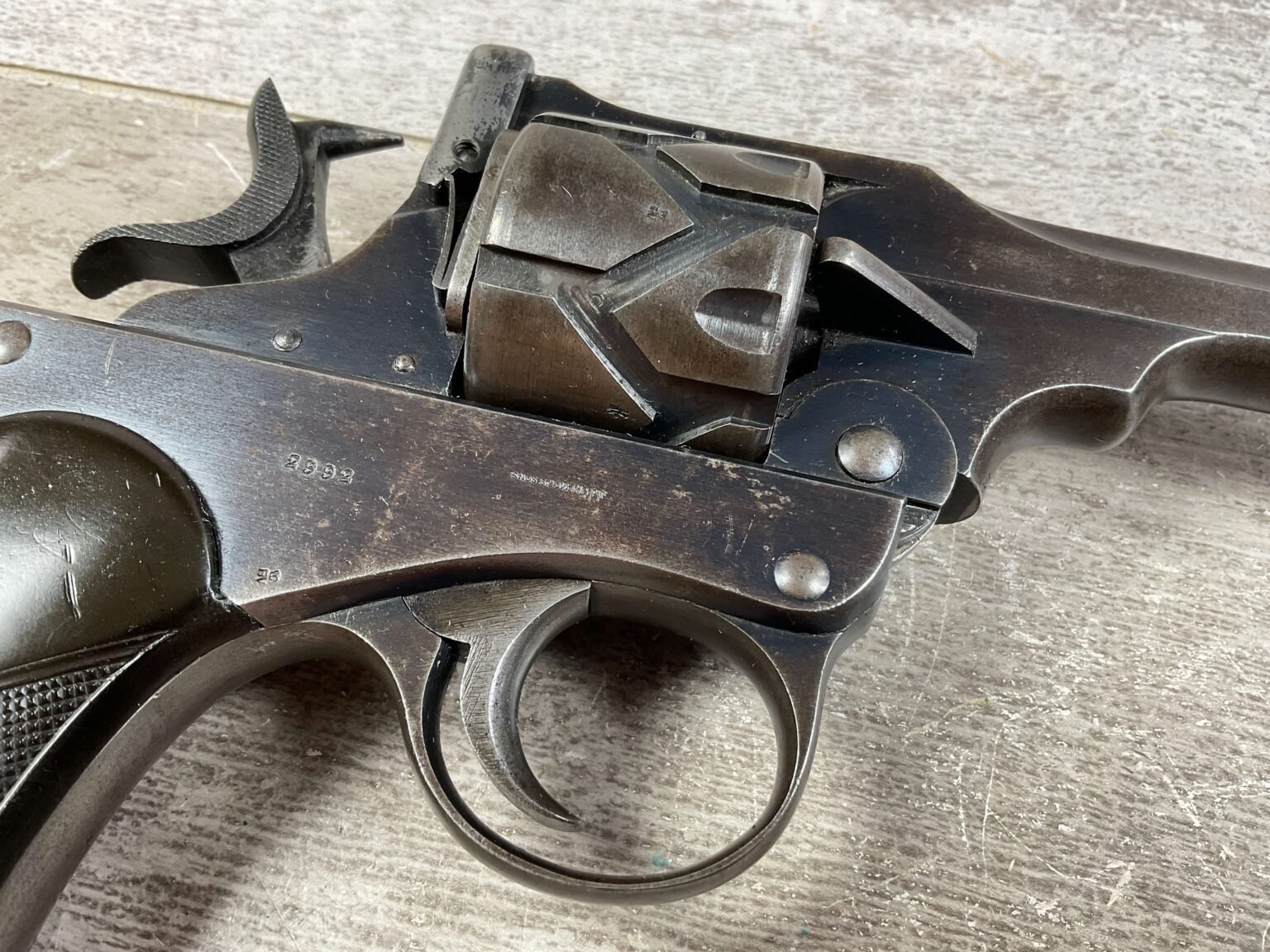 WEBLEY-FOSBERY .455 CORDITE "AUTOMATIC" REVOLVER. JAMES EARL JONES ...