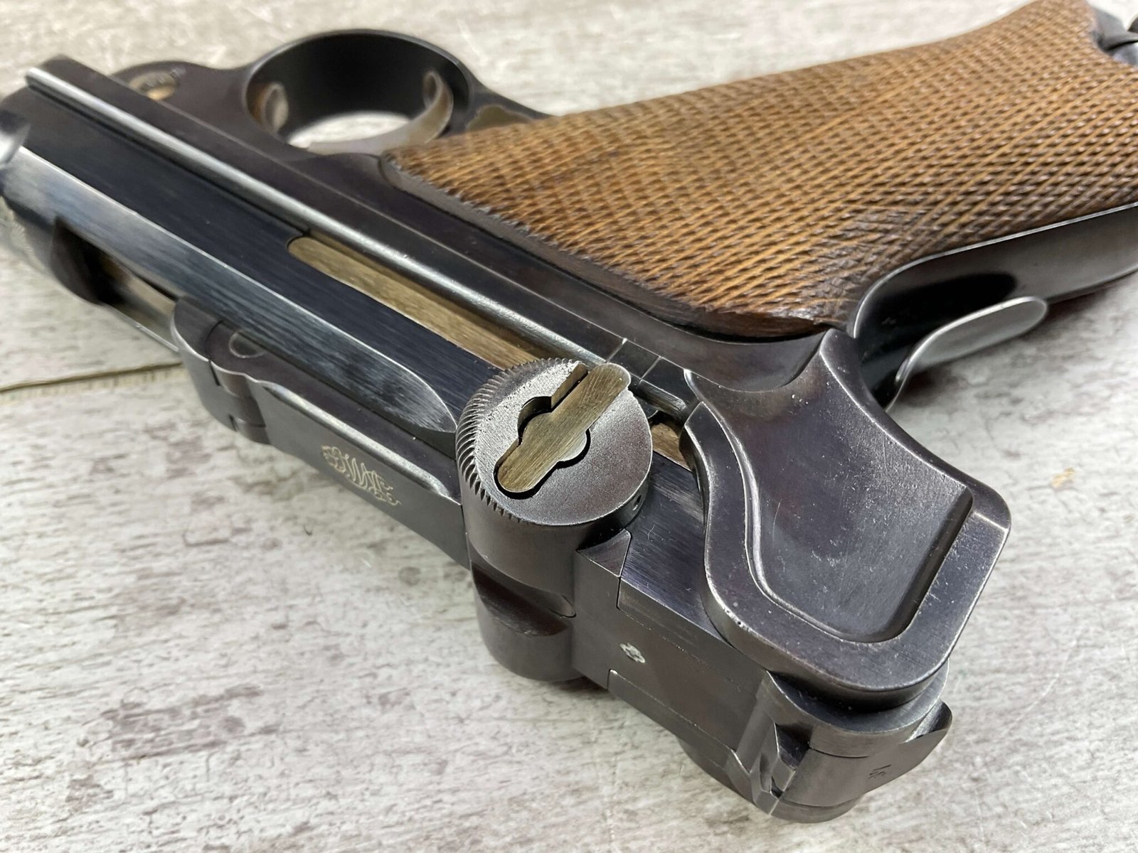 DWM 1900 SWISS 7.65MM LUGER P08 SEMI AUTO PISTOL, JAMES EARL JONES ...
